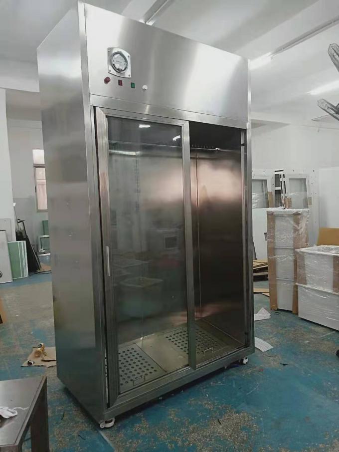 Low Noise Clean Room Garment Cabinet 304 SUS Laminar Flow Smock Stocker ...
